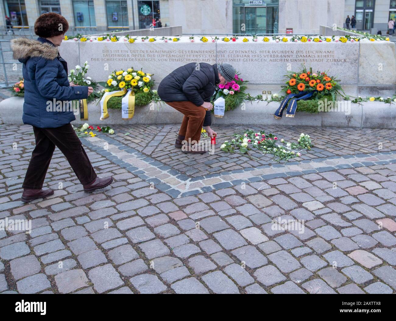 Dresden bombing 1945 hi-res stock photography and images - Alamy