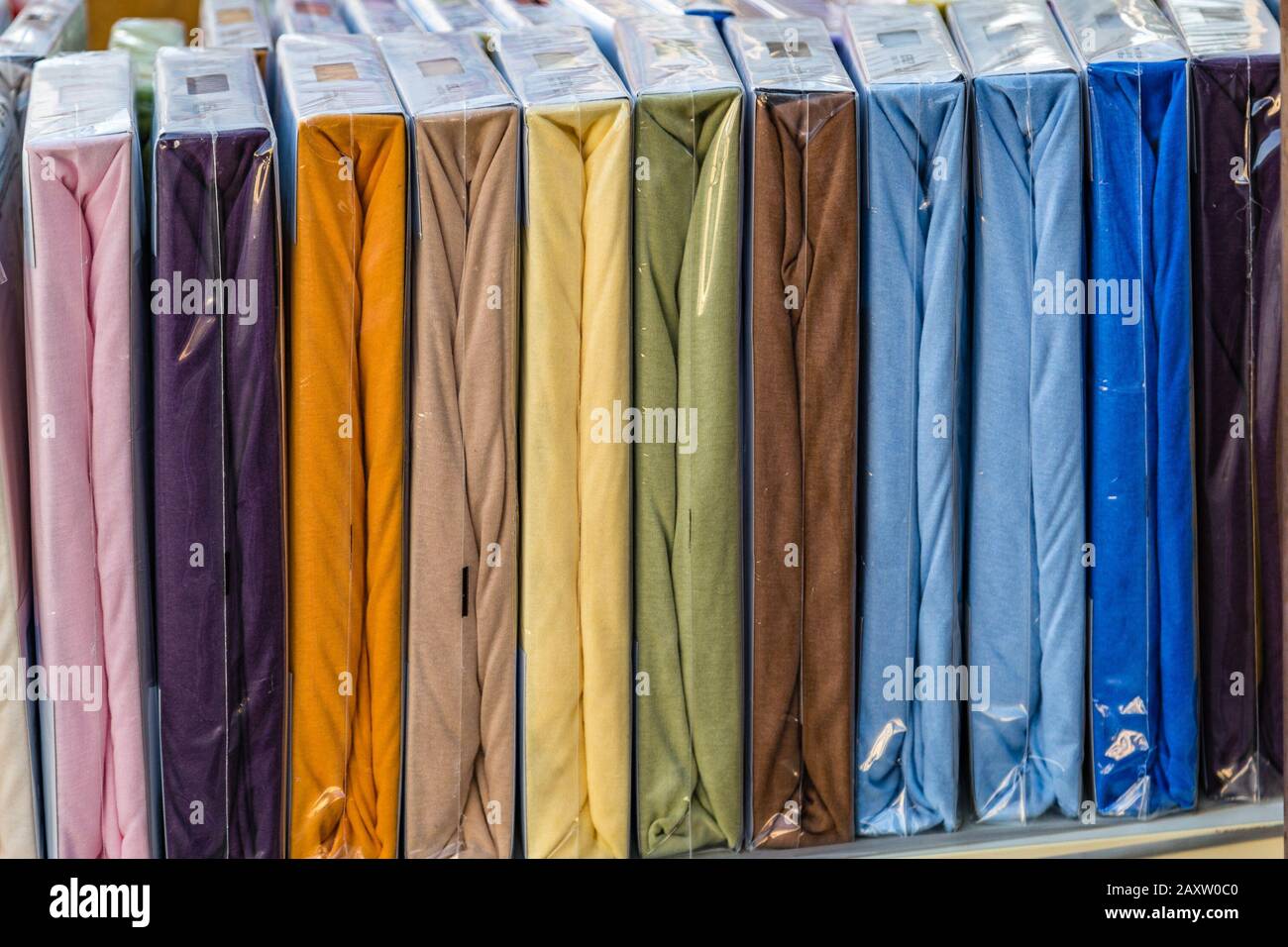 Colorful sheets hi-res stock photography and images - Alamy