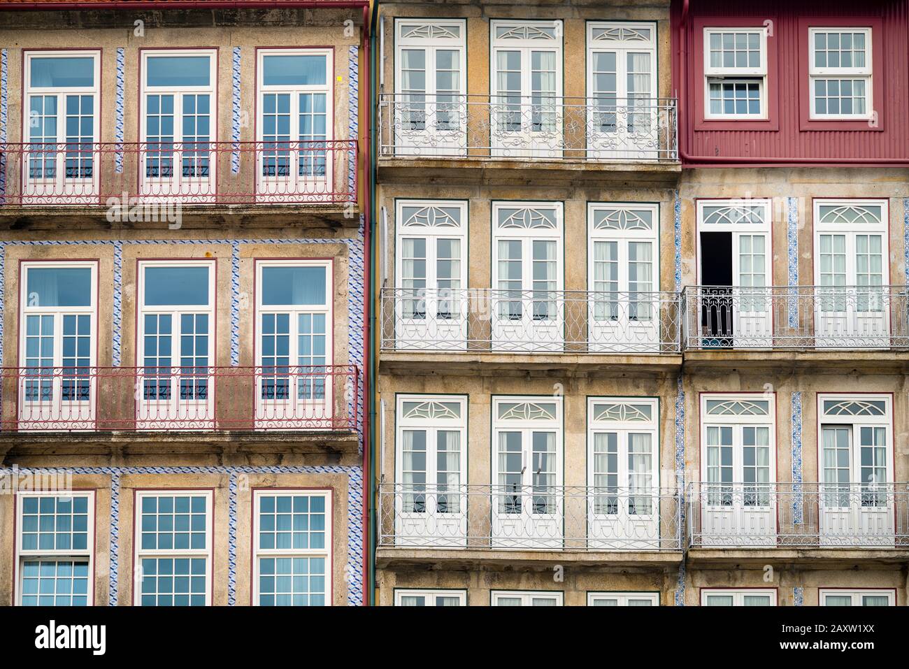 Picturesque colorful houses in Porto in front of the river Stock Photo ...
