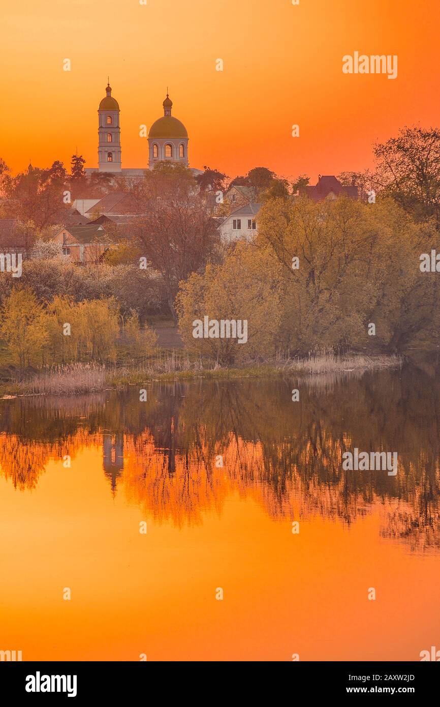 Buildings water tower roof hi-res stock photography and images - Alamy