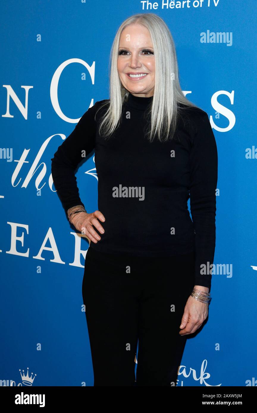 Michelle Vicary at the Season 7 Celebration Dinner of the Hallmark ...