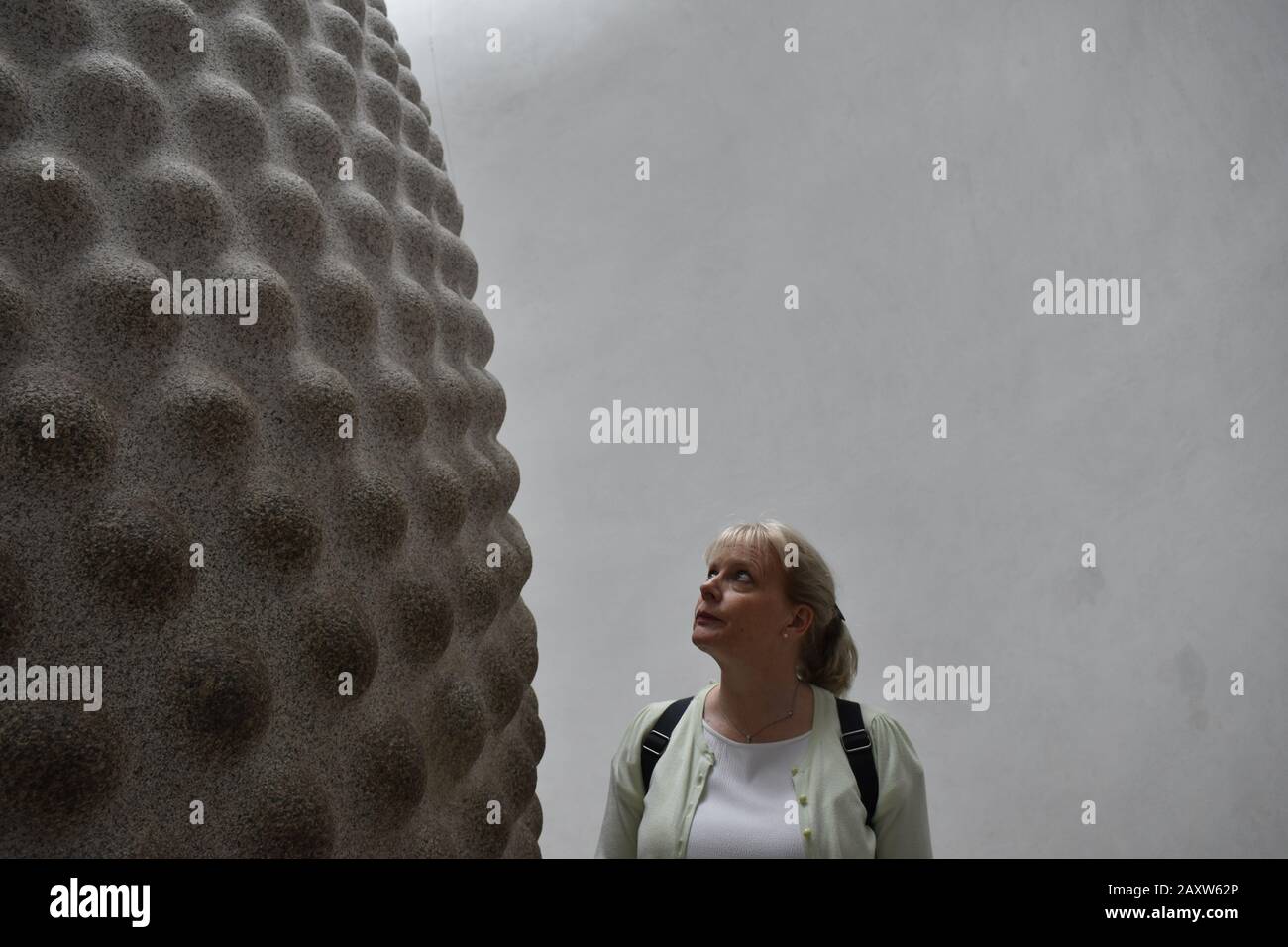 Observing the Seed sculpture, The Eden Project Stock Photo - Alamy