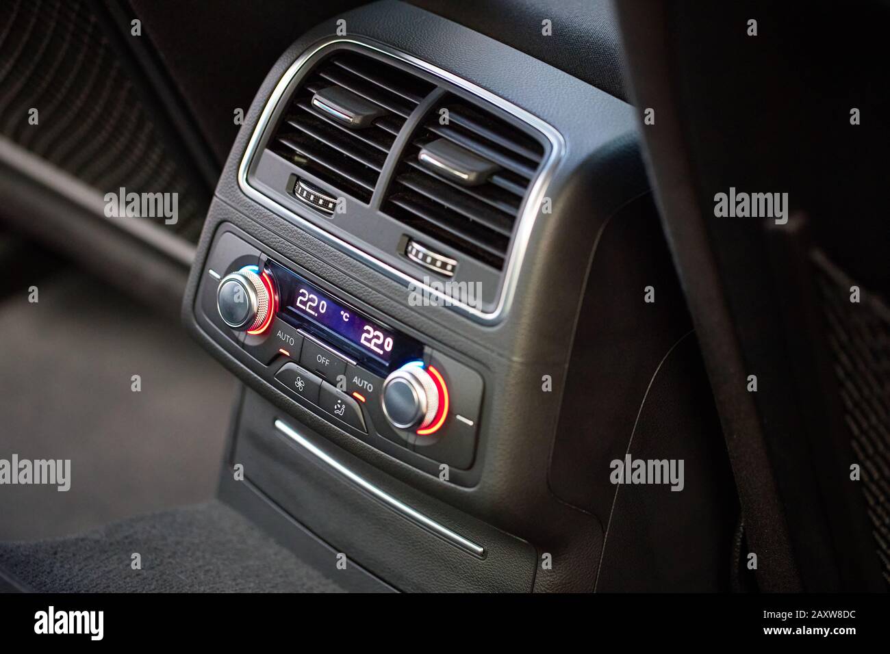 Car interior control panel knobs hi-res stock photography and images ...