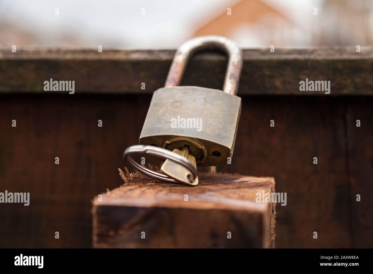 Chubb key hi-res stock photography and images - Alamy