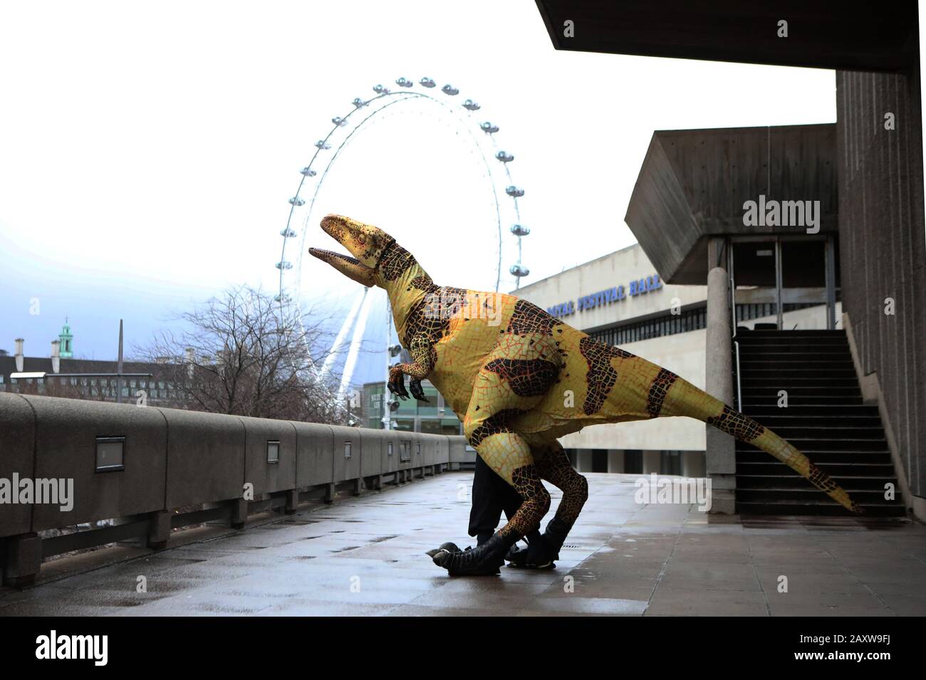Puppet Fukuiraptor from Erth's Dinosaur Zoo as part of Southbank's ...