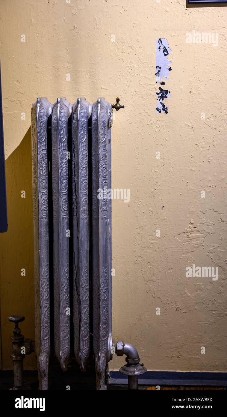 Steam Radiator High Resolution Stock Photography and Images - Alamy