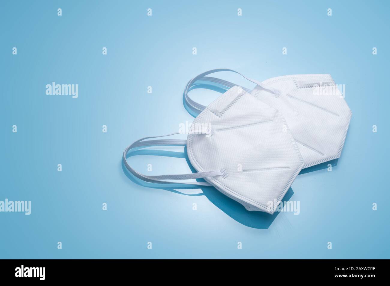 Particulate respirators hi-res stock photography and images - Alamy