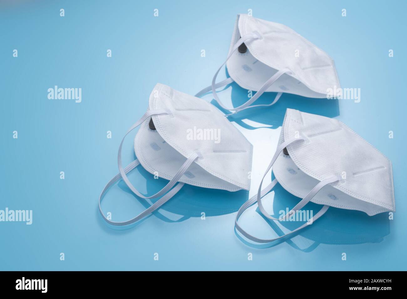 Particulate respirators hi-res stock photography and images - Alamy