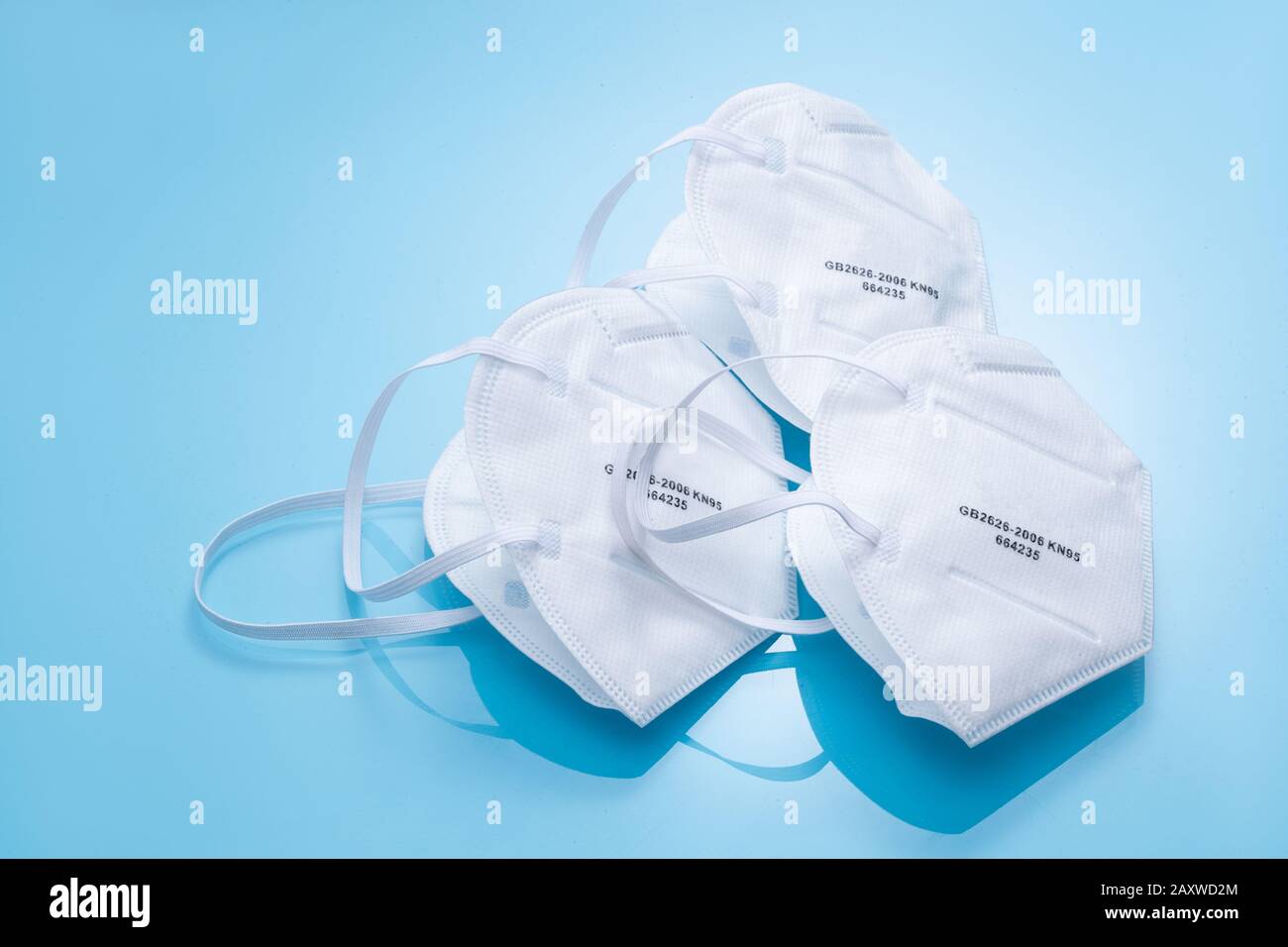 Particulate respirators hi-res stock photography and images - Alamy