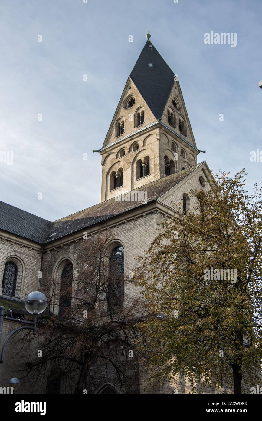 Romanesque basilica in Cologne Stock Photo - Alamy