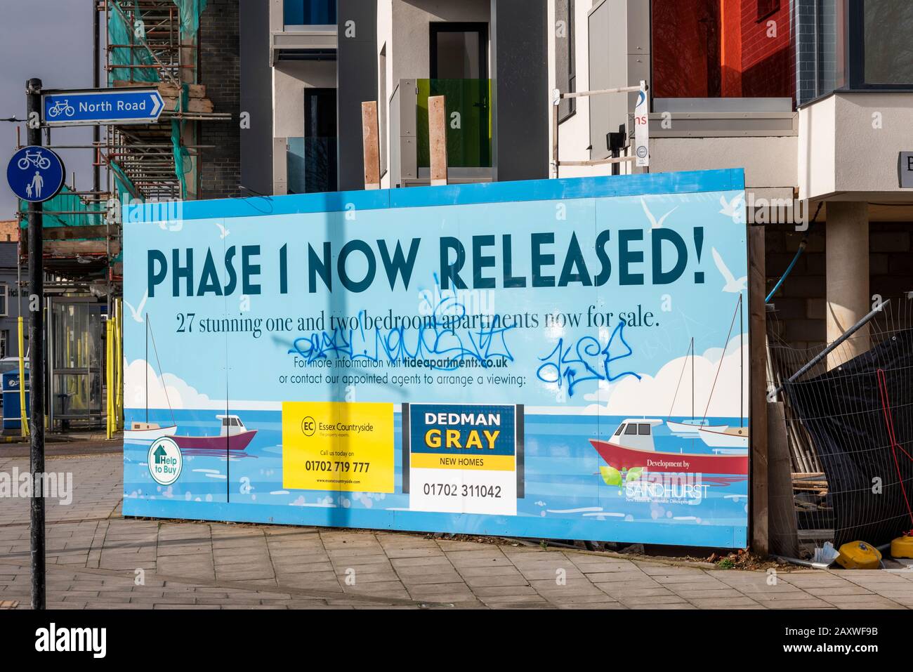 Seaside housing development hi-res stock photography and images - Alamy