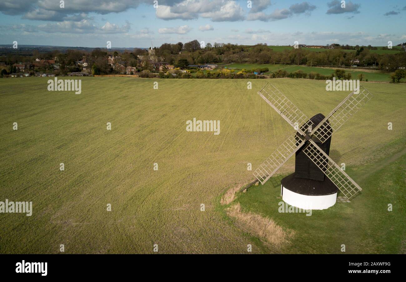 Pitstone windmill, buckinghamshire hi-res stock photography and images ...