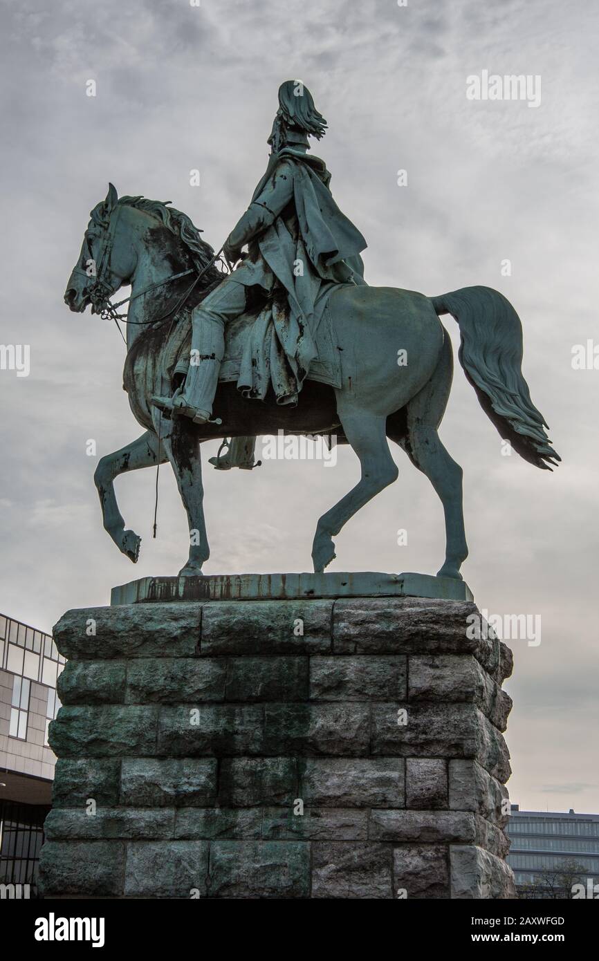 Kaiser Wilhelm statue at the bridge in Cologne Stock Photo - Alamy