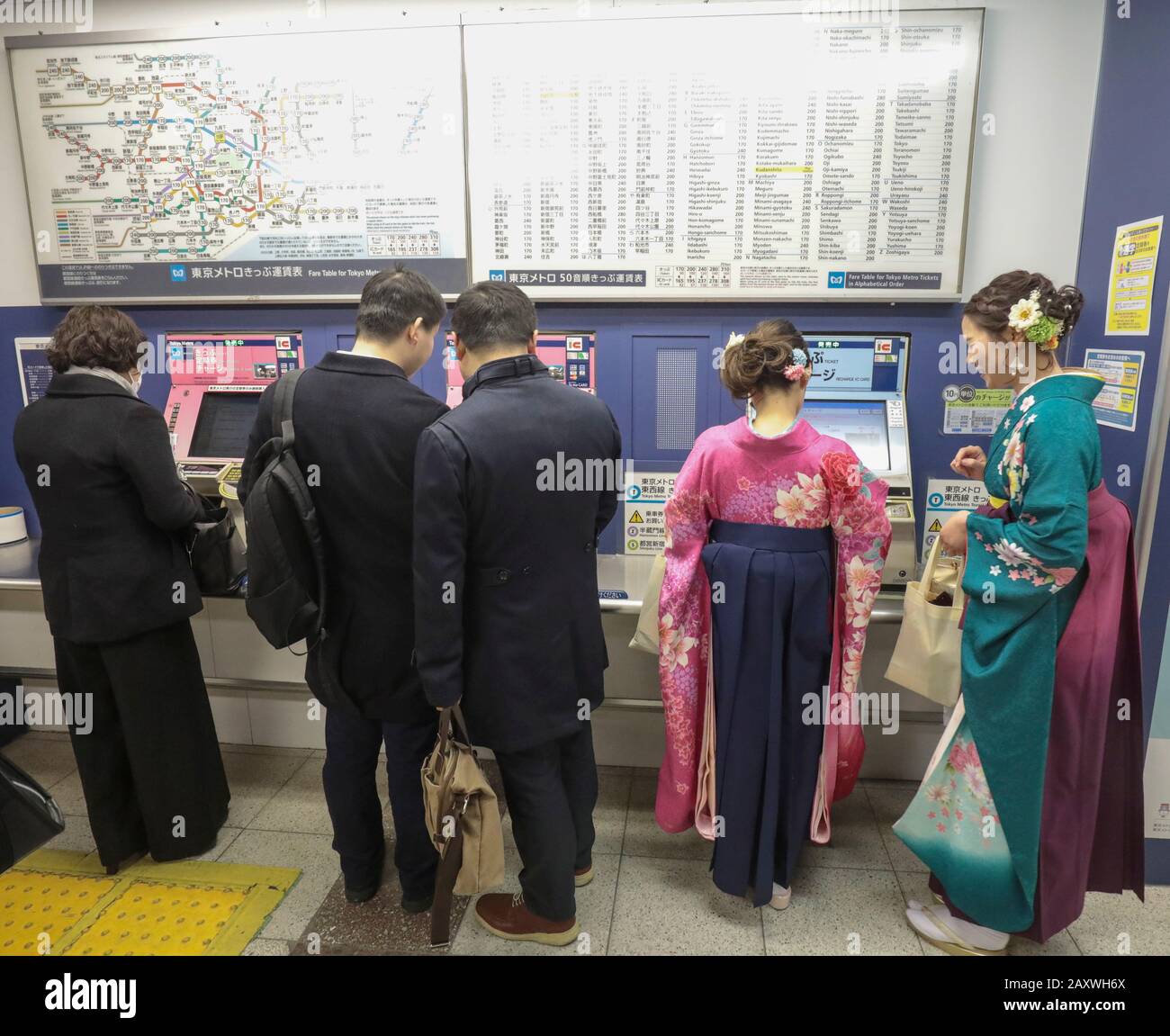 Kimono de japon hi-res stock photography and images - Alamy