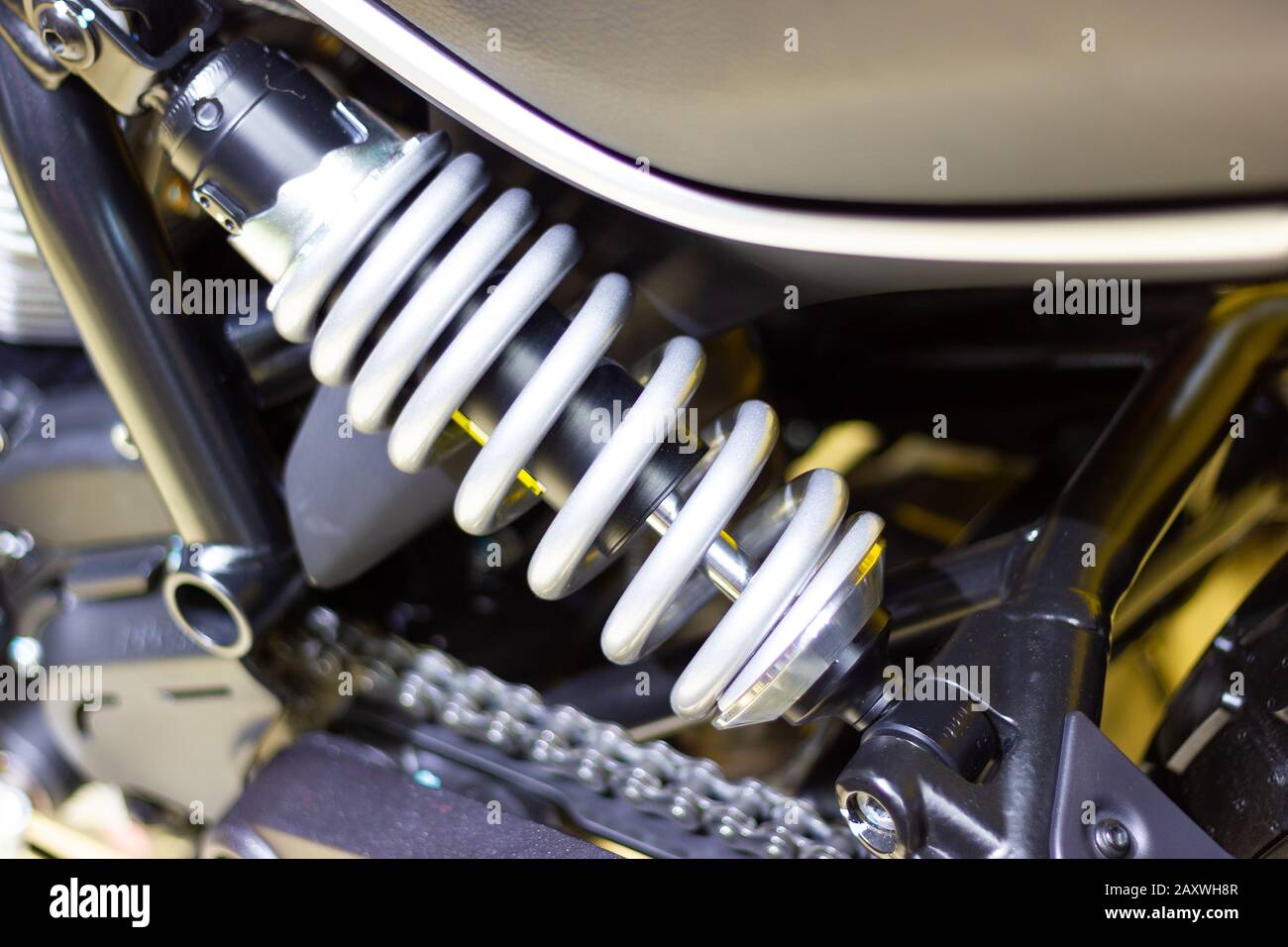 Shock absorbing hi-res stock photography and images - Alamy
