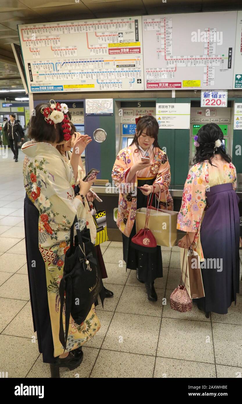 Style kimono japonais hi-res stock photography and images - Alamy
