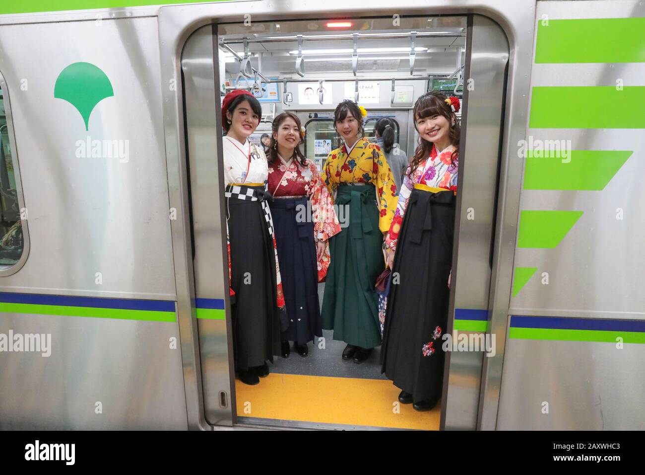 KIMONOS IN TOKYO METRO Stock Photo - Alamy