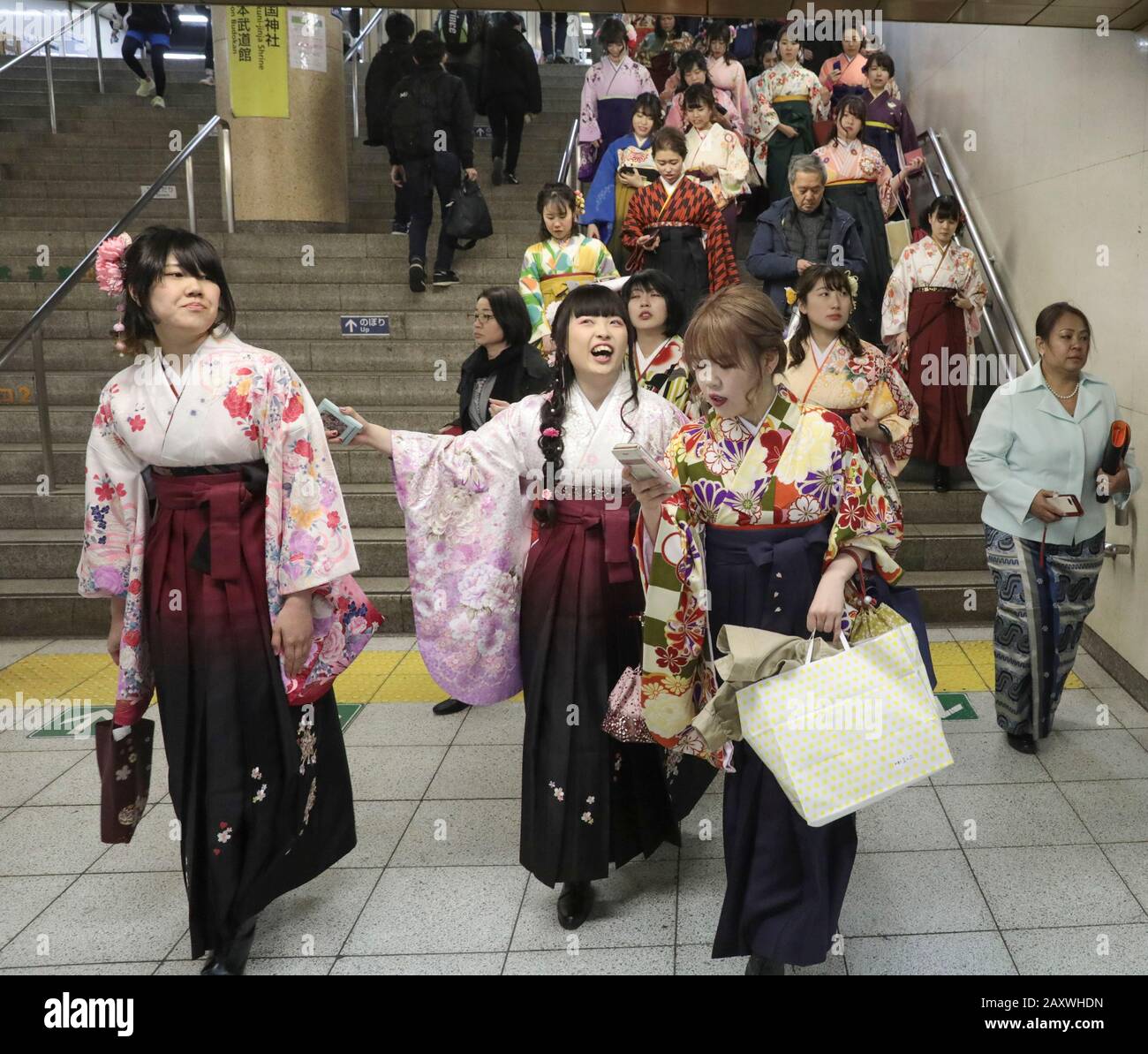 KIMONOS IN TOKYO METRO Stock Photo - Alamy