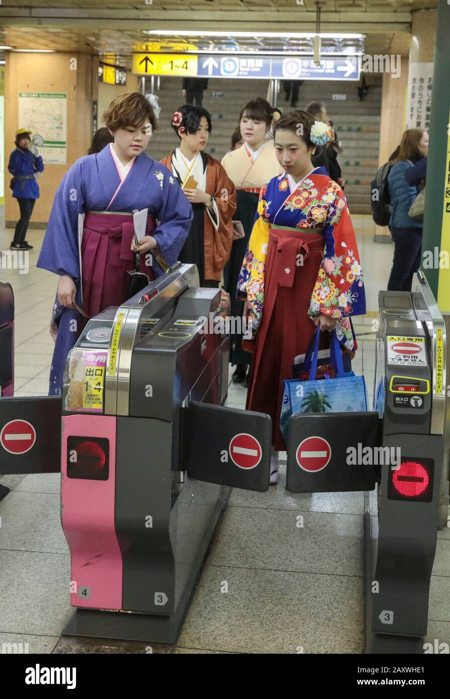 KIMONOS IN TOKYO METRO Stock Photo - Alamy