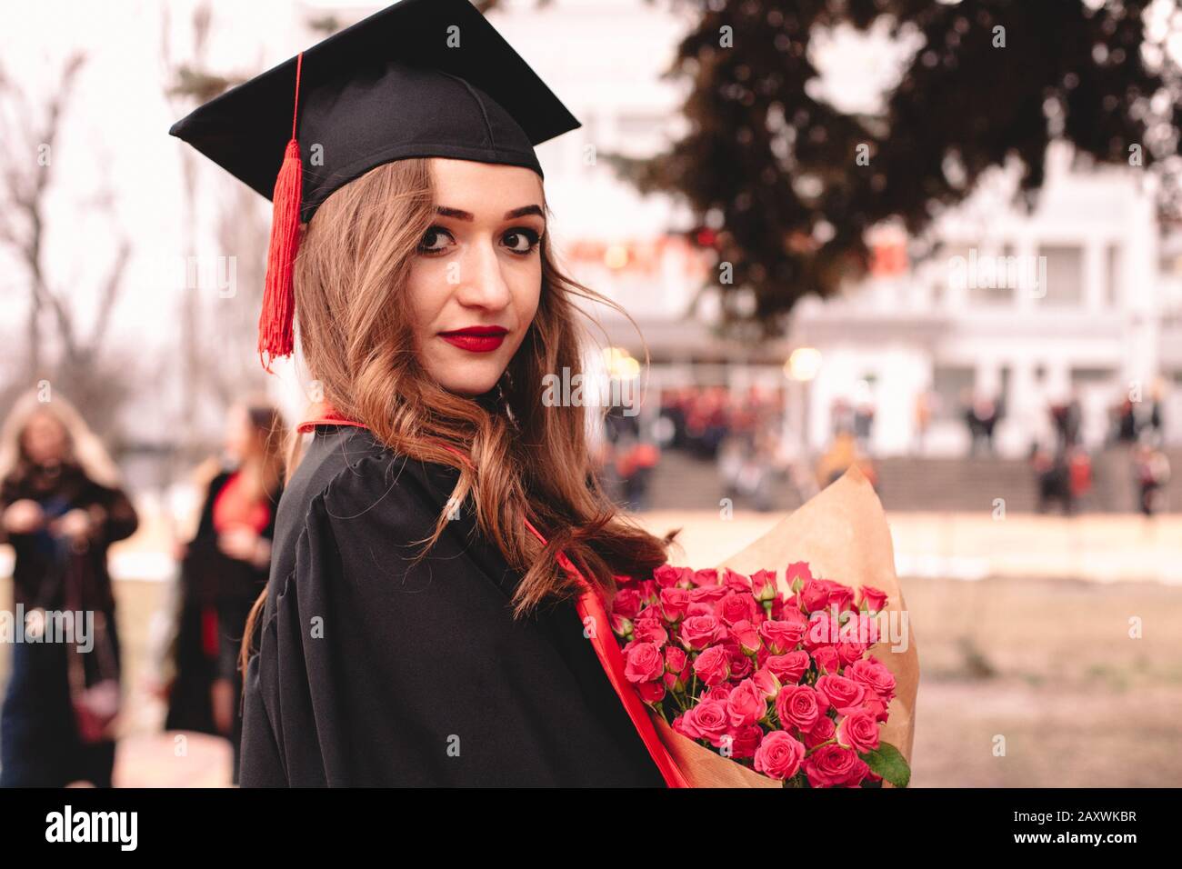 University student graduate mortarboard hi-res stock photography and images - Alamy