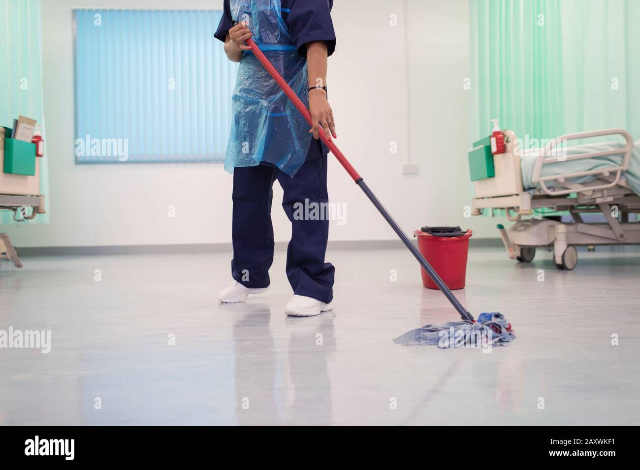 Hospital ward cleaning hi-res stock photography and images - Alamy