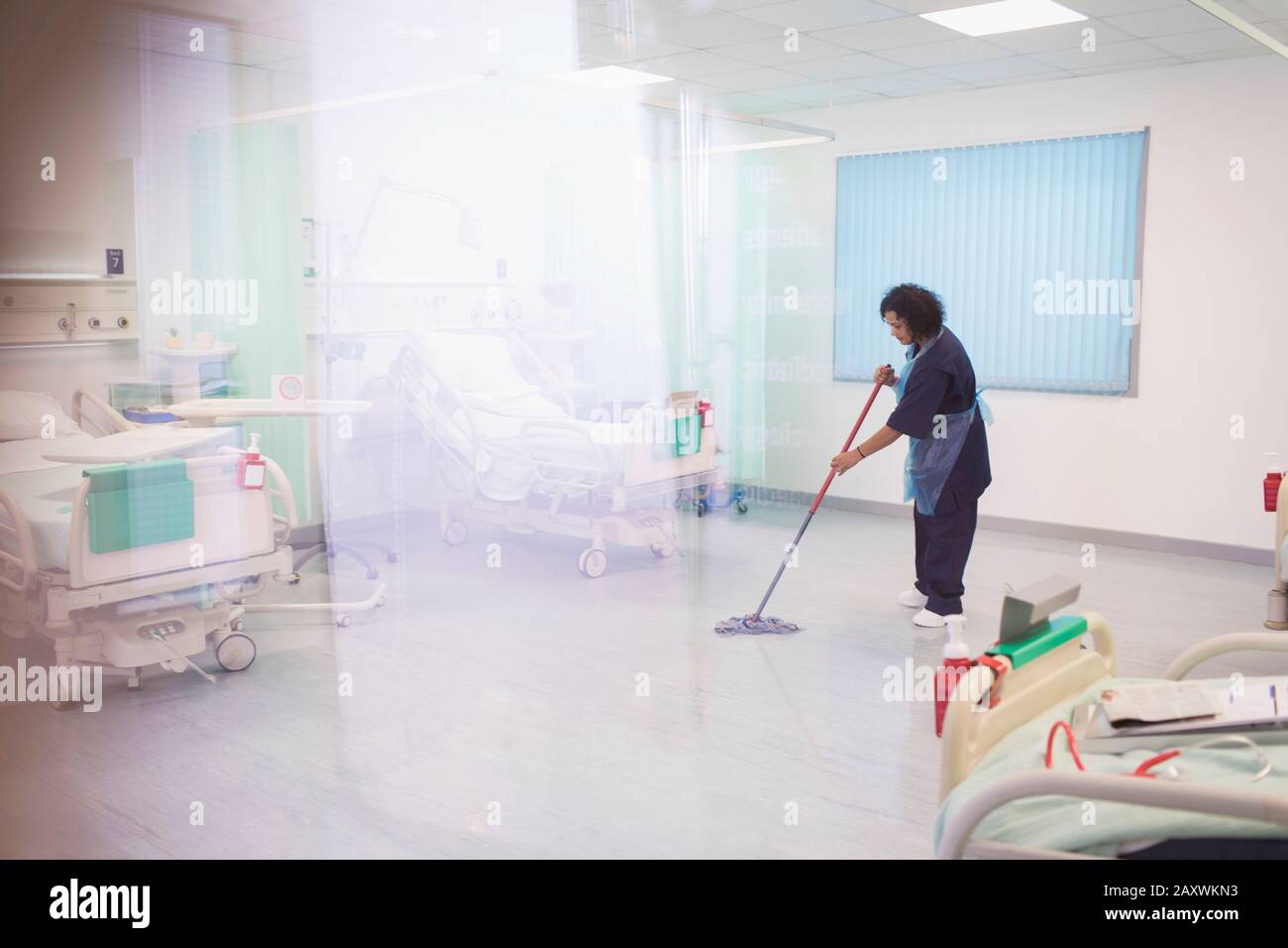 Hospital ward cleaning hi-res stock photography and images - Alamy
