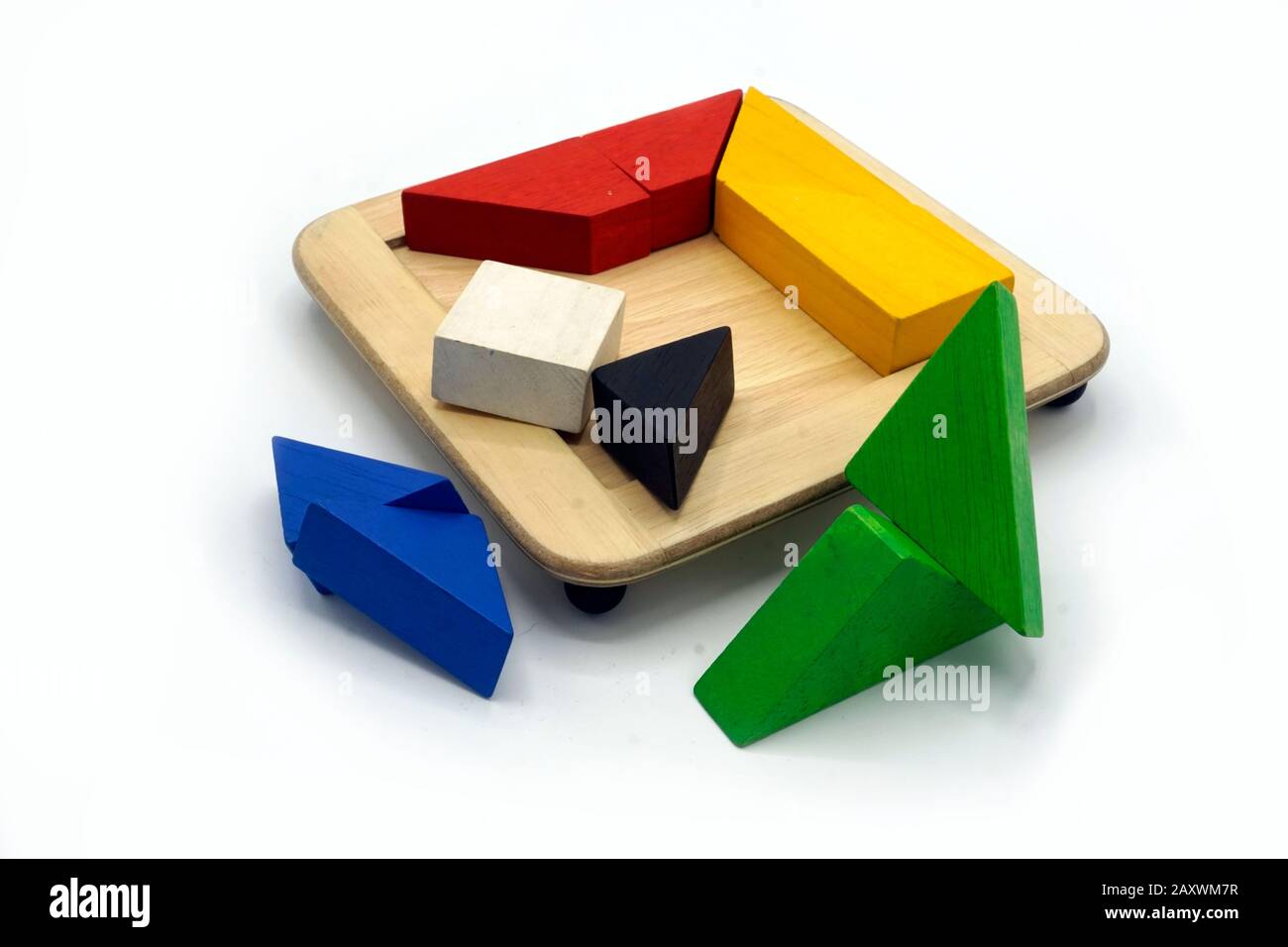 Chinese tangram puzzle hi-res stock photography and images - Alamy