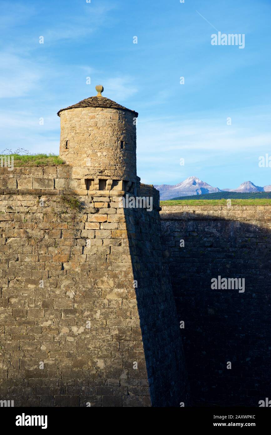 Spain huesca province huesca city hi-res stock photography and images ...