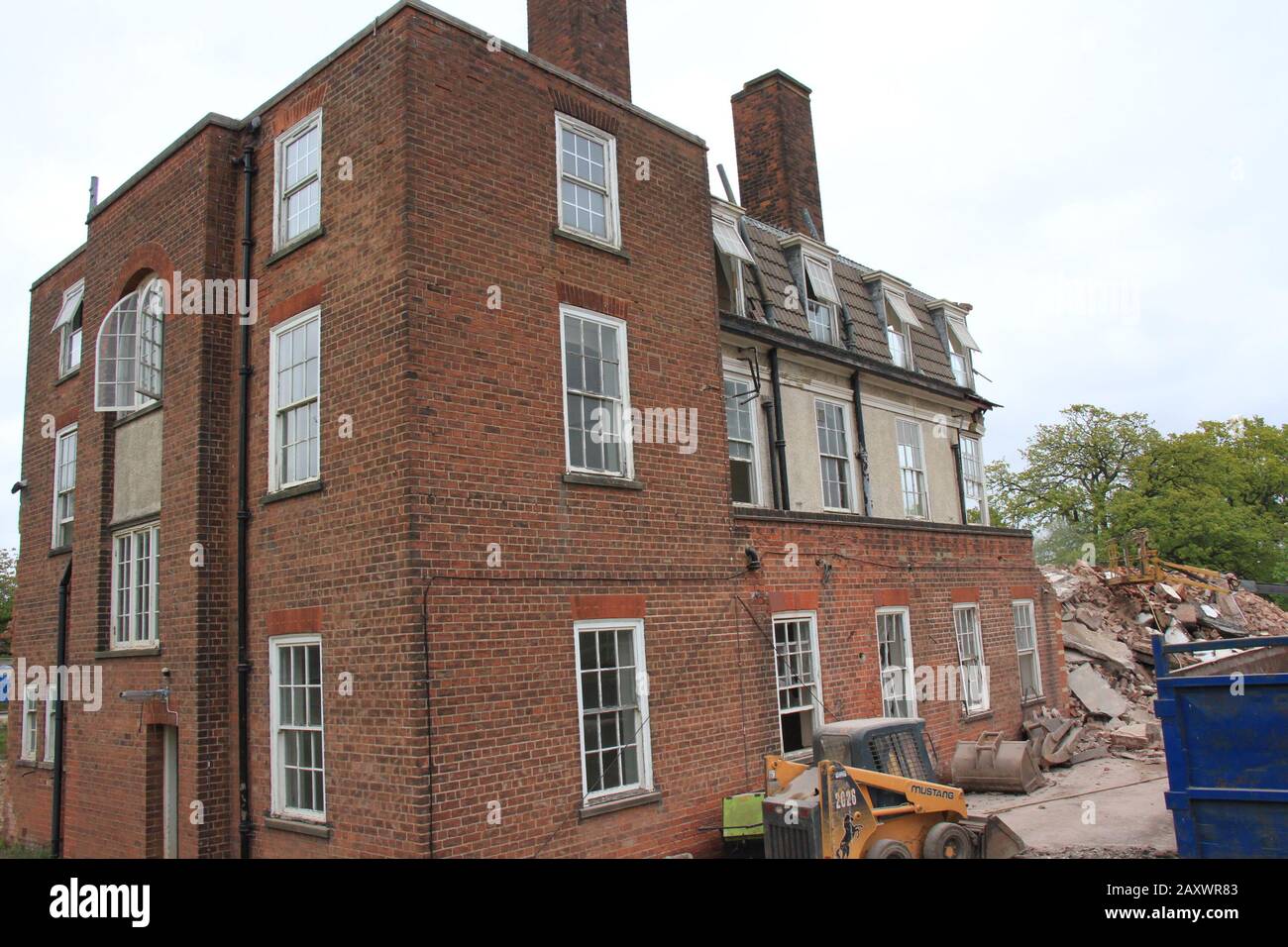 Fall of the Finance Building Stock Photo - Alamy