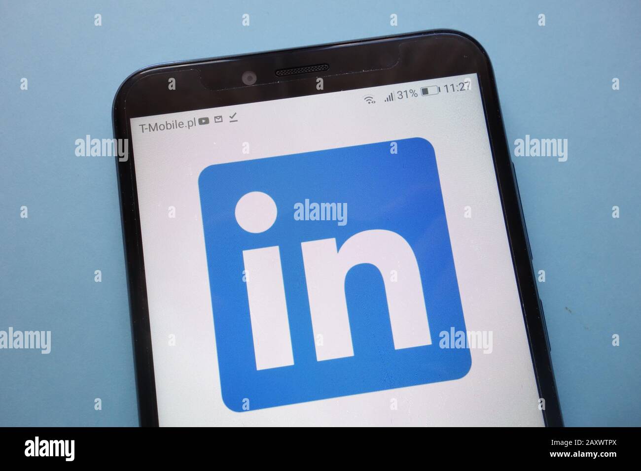 Linkedin logo hi-res stock photography and images - Alamy