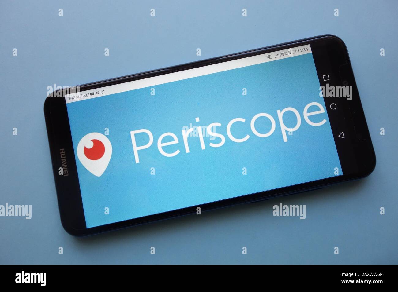 Periscope logo displayed on smartphone Stock Photo - Alamy