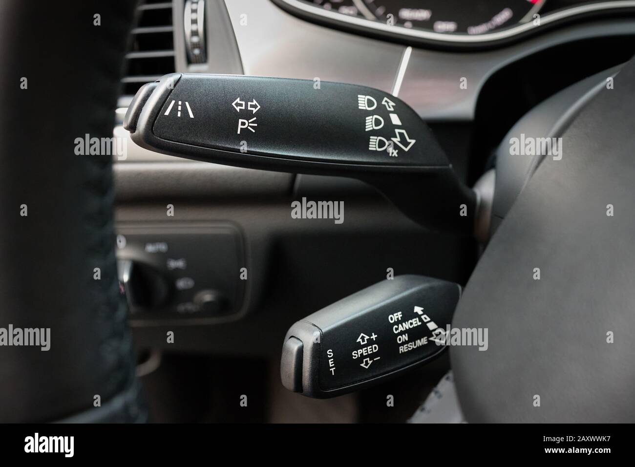Driving and lane departure warning hi-res stock photography and images ...