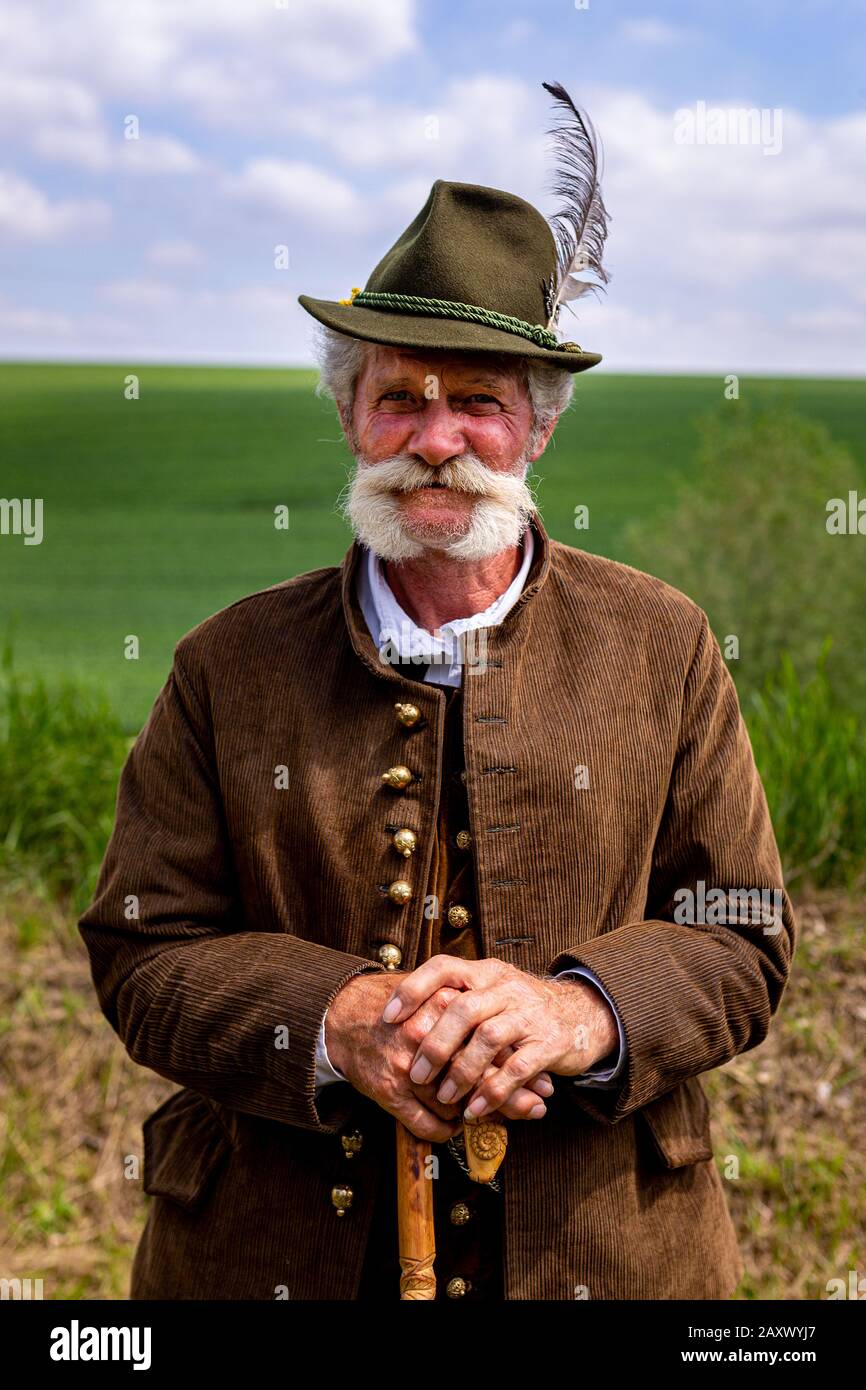 Folk traditions hi-res stock photography and images - Alamy