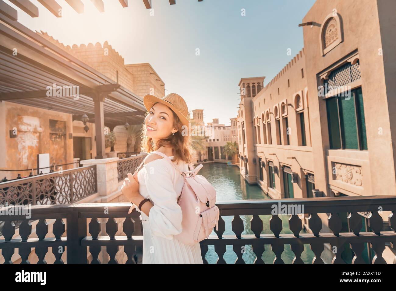 Dubai mall waterfront hi-res stock photography and images - Alamy