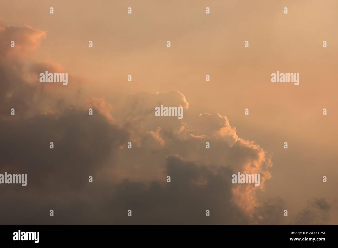 Red clouds due to bush fire smoke at sunset in The Blue Mountains in ...