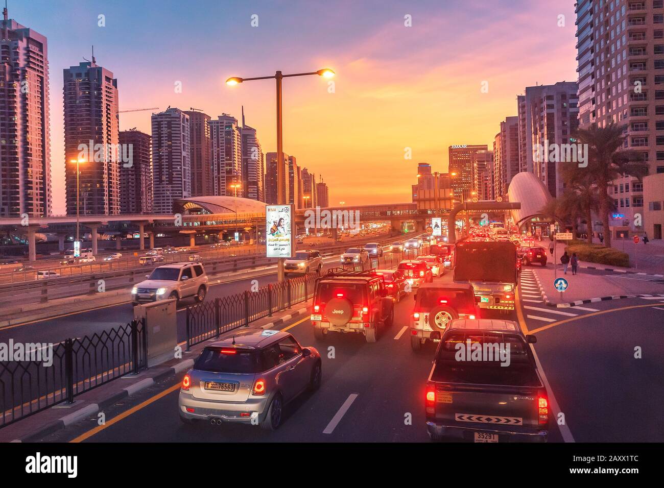 27 November 2019, UAE, Dubai: Evening Traffic jam on Sheikh Zayed Road ...