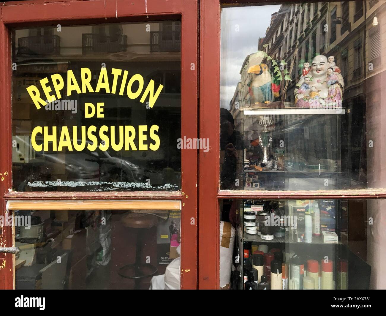 Shoe repair shop, Ainay district, Lyon, France Stock Photo - Alamy