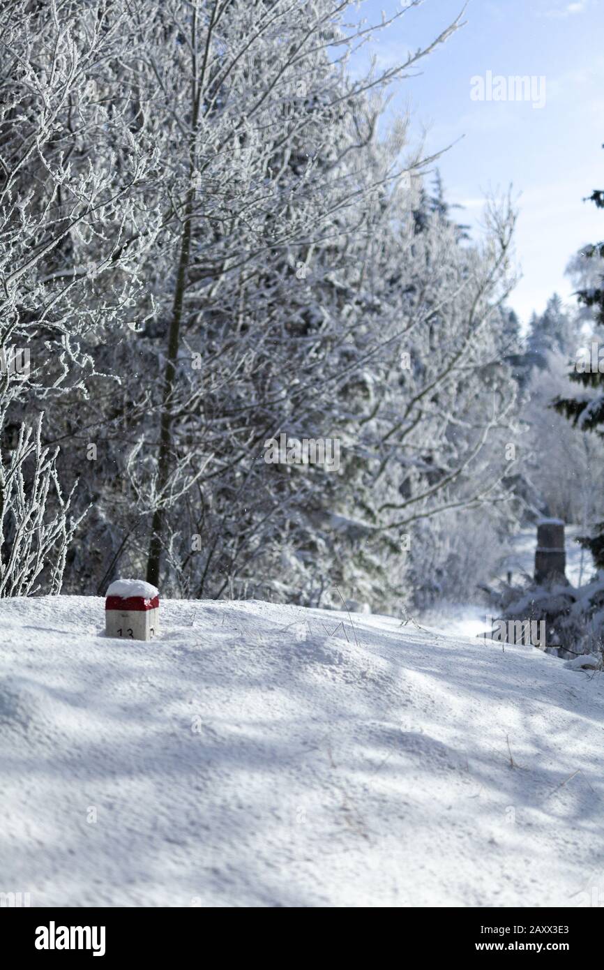 Frost border hi-res stock photography and images - Alamy