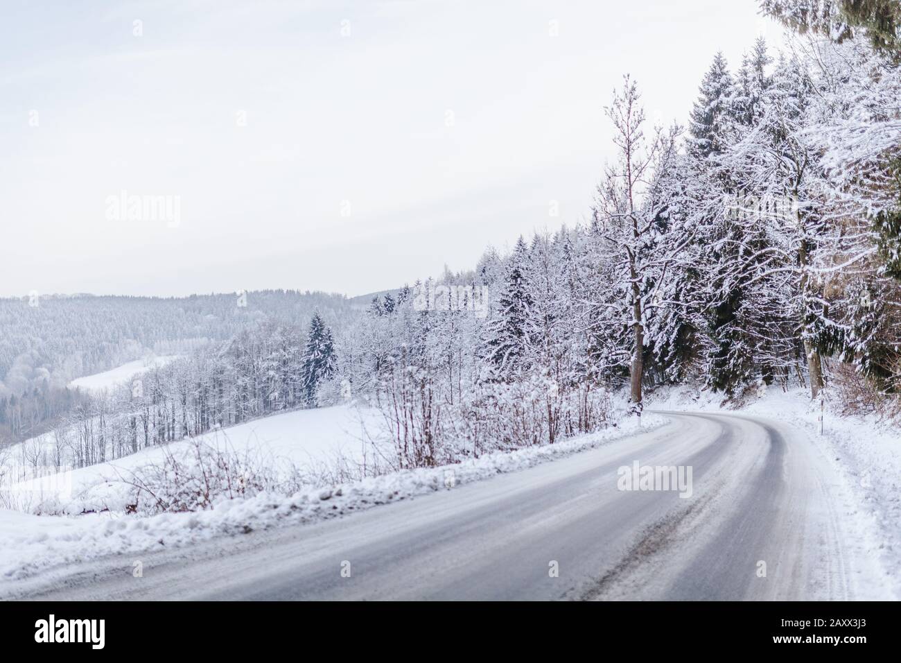 Car evening snow country road hi-res stock photography and images - Alamy
