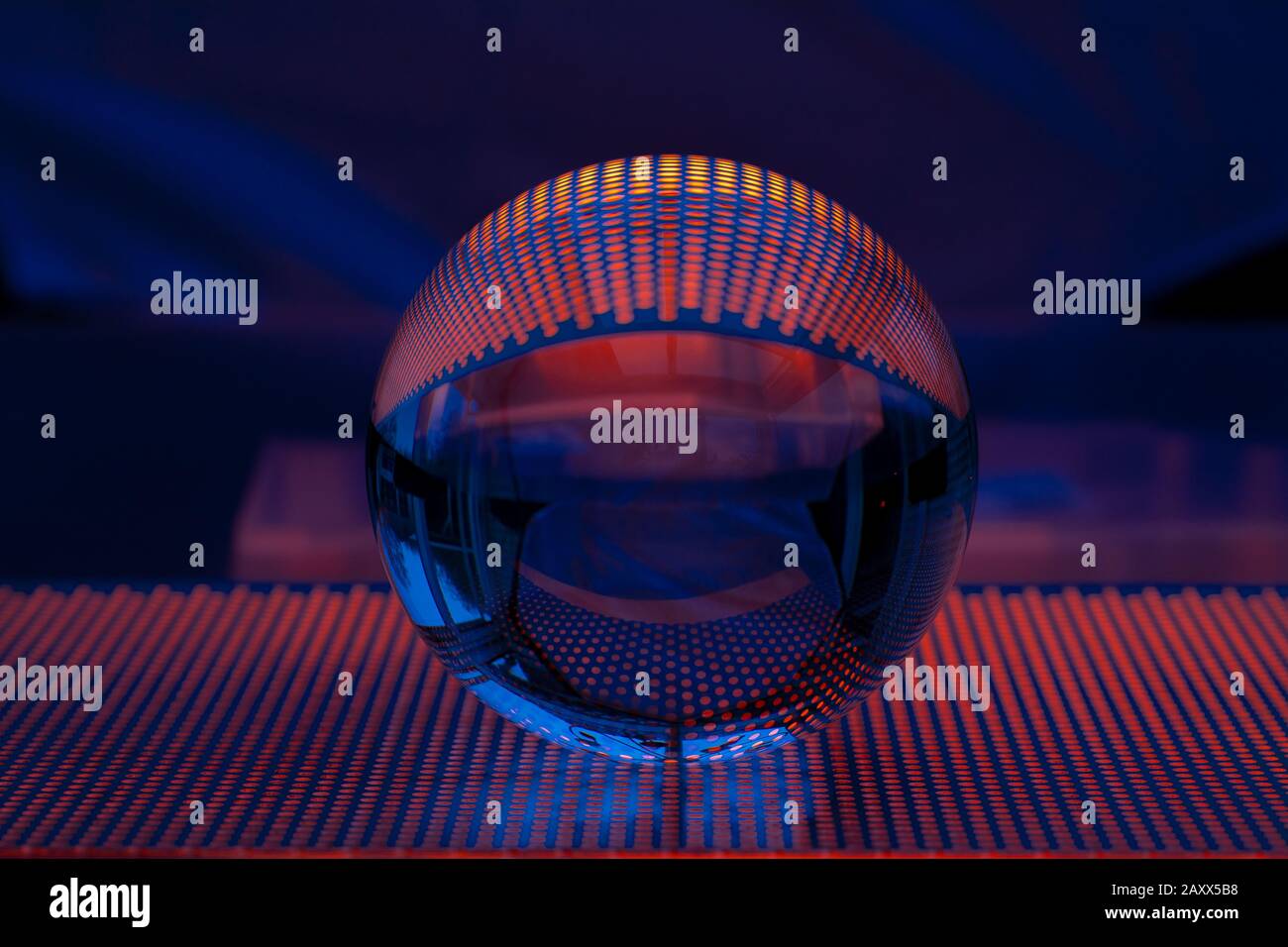 in a perfect flawless lens ball you can see a regular pattern Stock ...