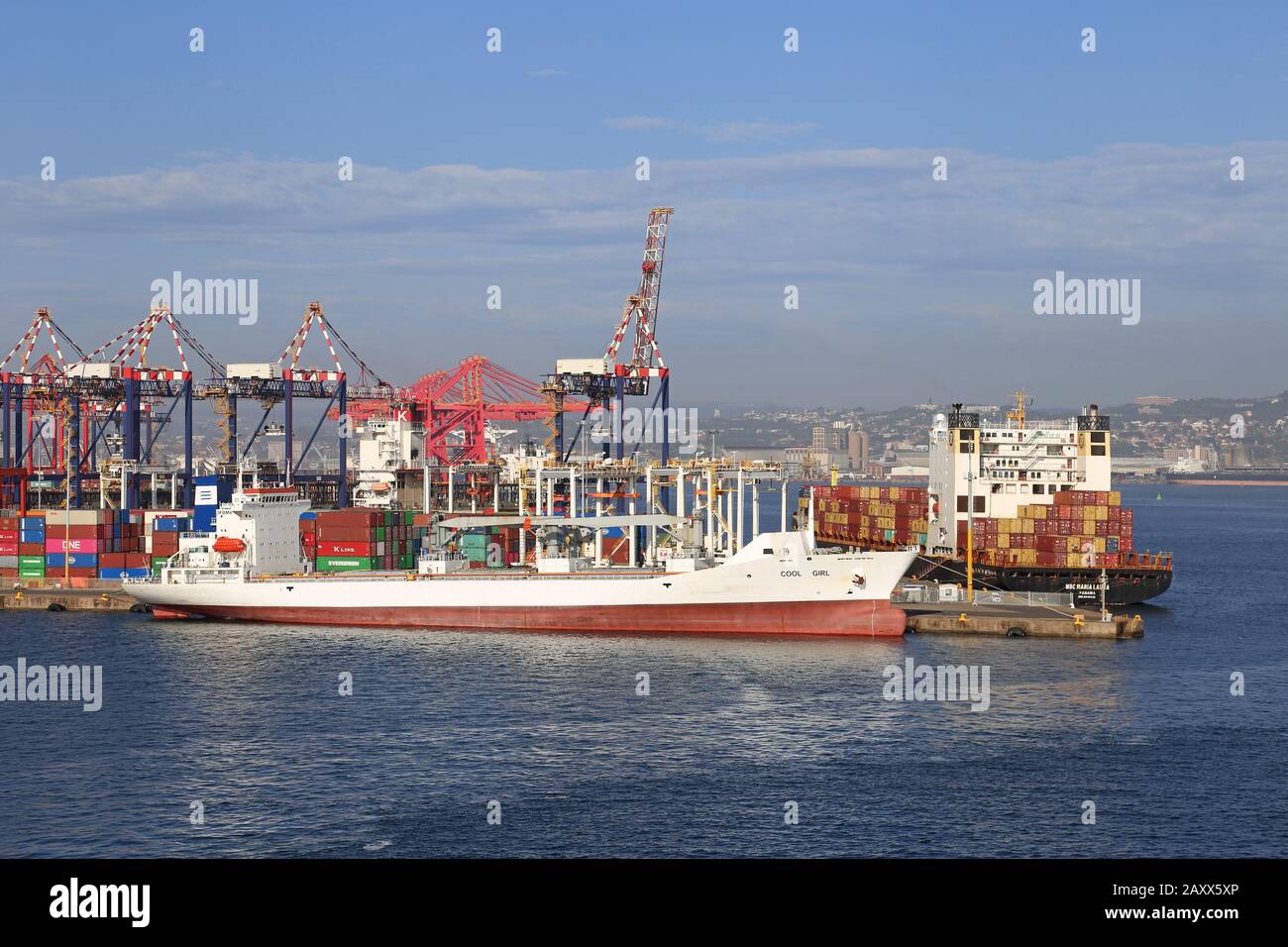 Durban container port hi-res stock photography and images - Alamy