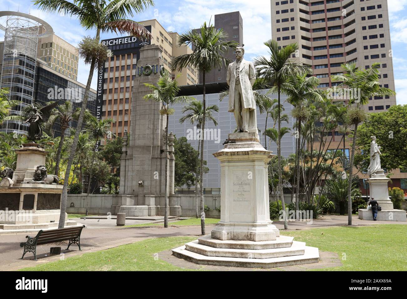 Sir John Robinson statue and Memorials to both World Wars and the Boer ...