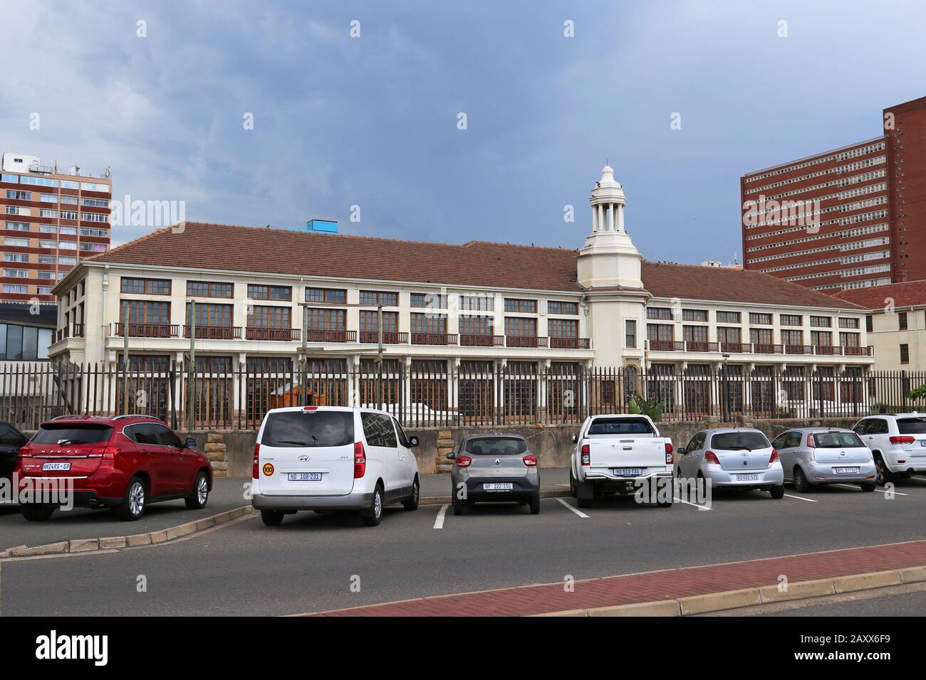 Childrens hospital africa hi-res stock photography and images - Alamy