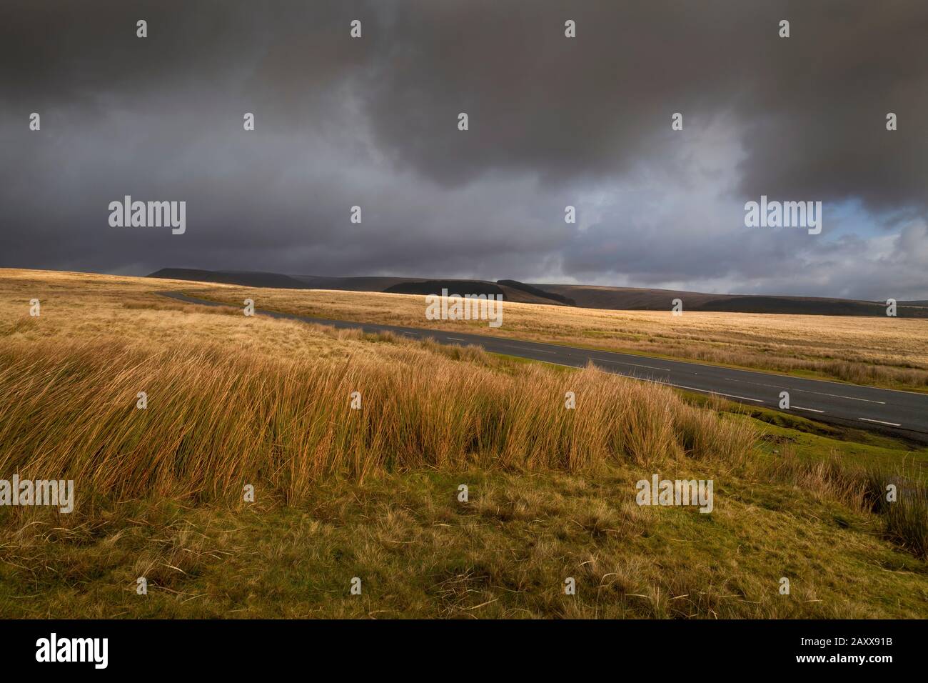 Incoming storm hi-res stock photography and images - Alamy