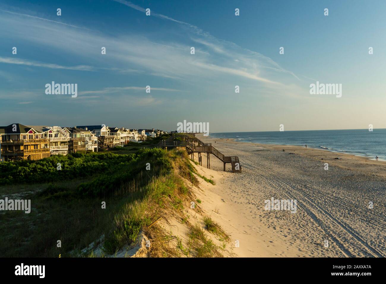 Empty beach soft waves early hi-res stock photography and images - Alamy
