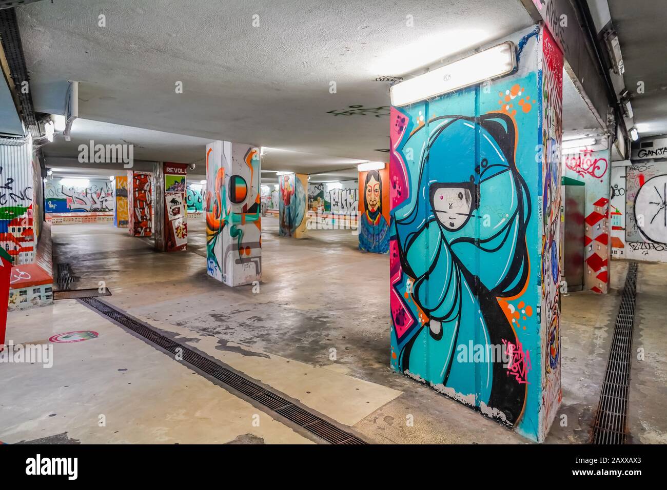 Graffiti art underground tunnel at graffiti art alcantara-mar rail ...