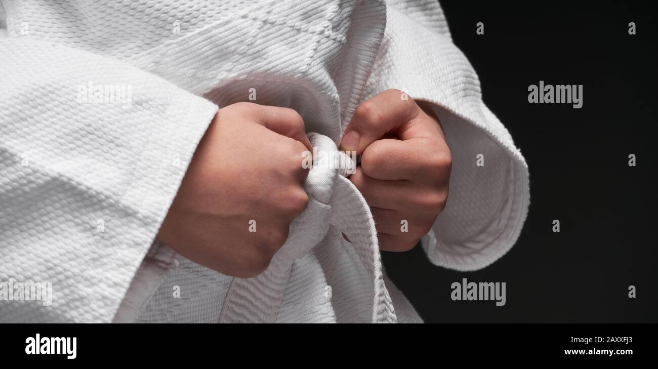 Knuckle karate hi-res stock photography and images - Alamy