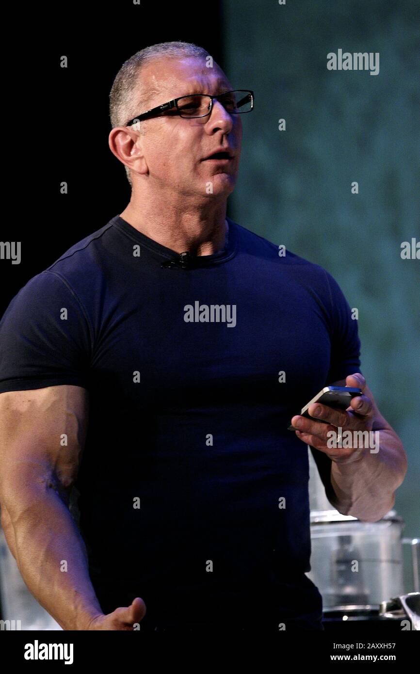 Robert Irvine Teeth