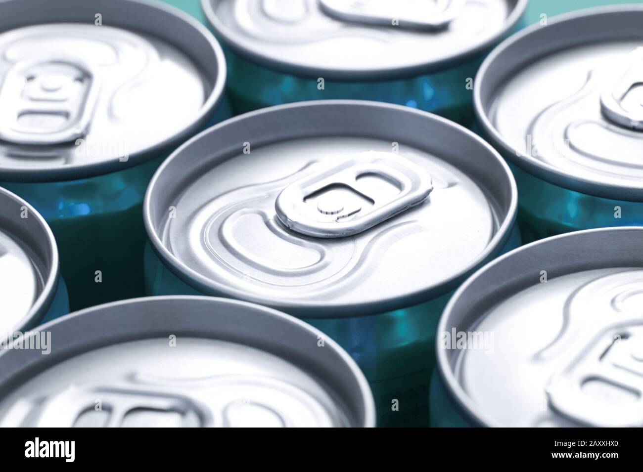 Pull tab cans hi-res stock photography and images - Alamy
