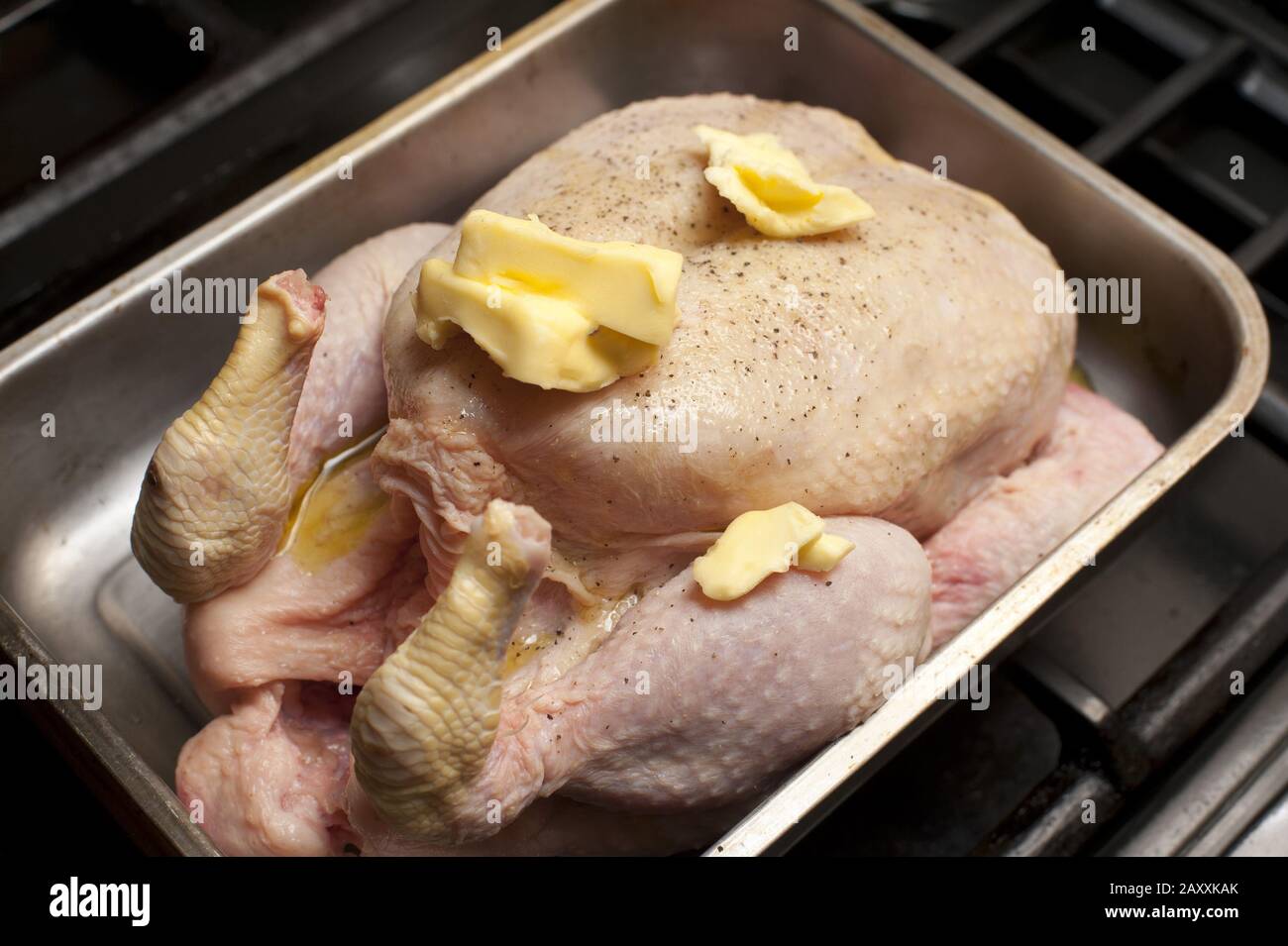 Raw chicken whole oven hi-res stock photography and images - Alamy